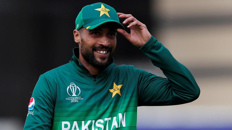 Pakistan's fast bowler Amir retires from test cricket