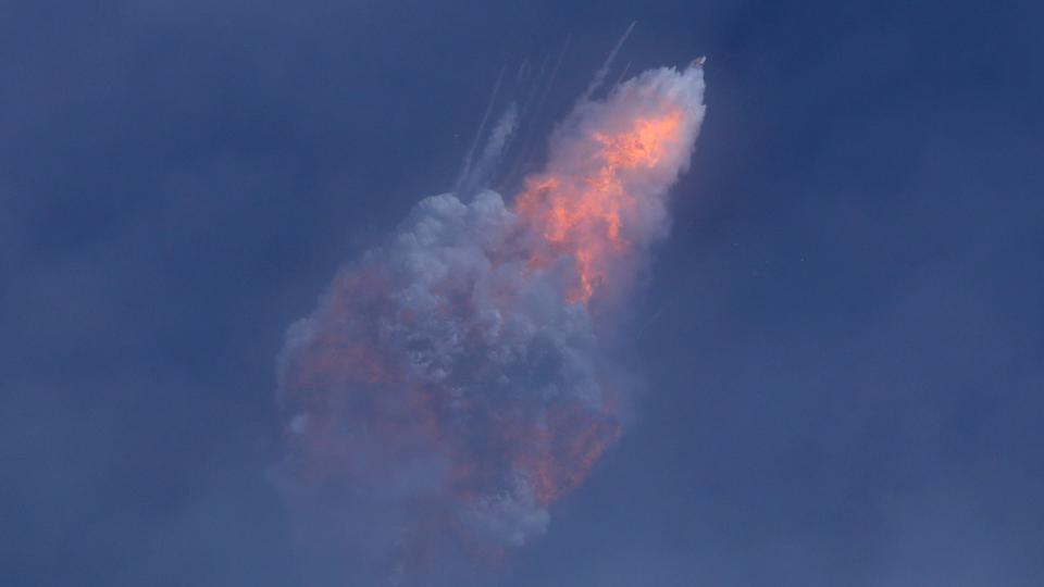 SpaceX launches, destroys rocket in astronaut escape test
