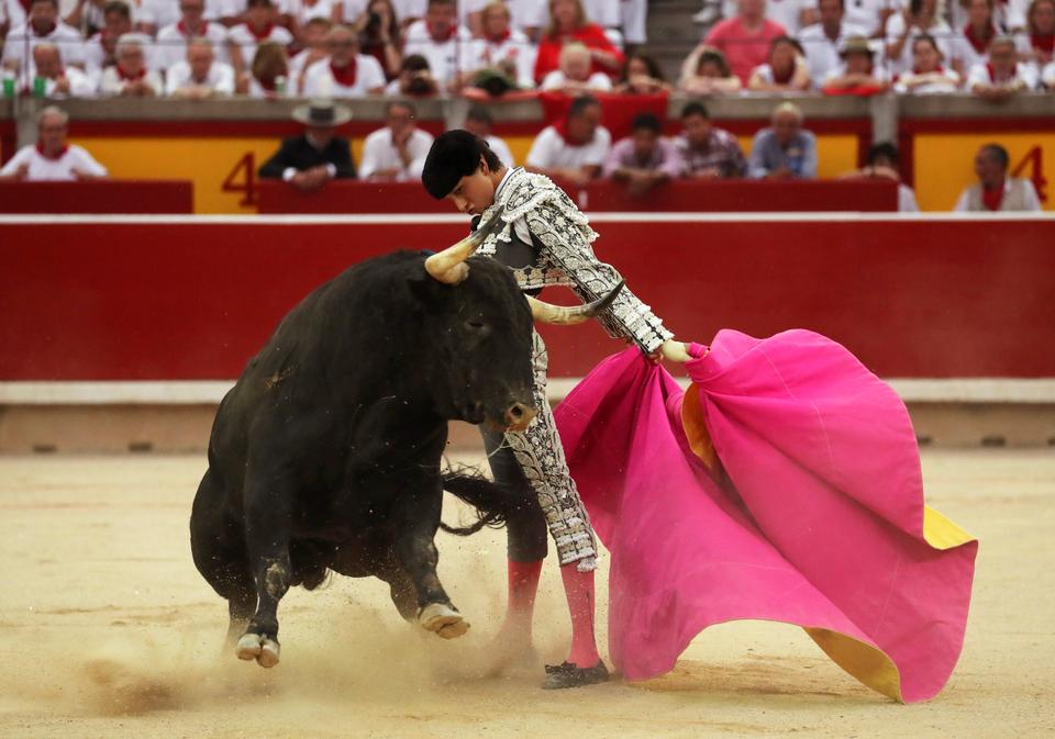 In pictures: Fastest San Fermin bull run in Spain